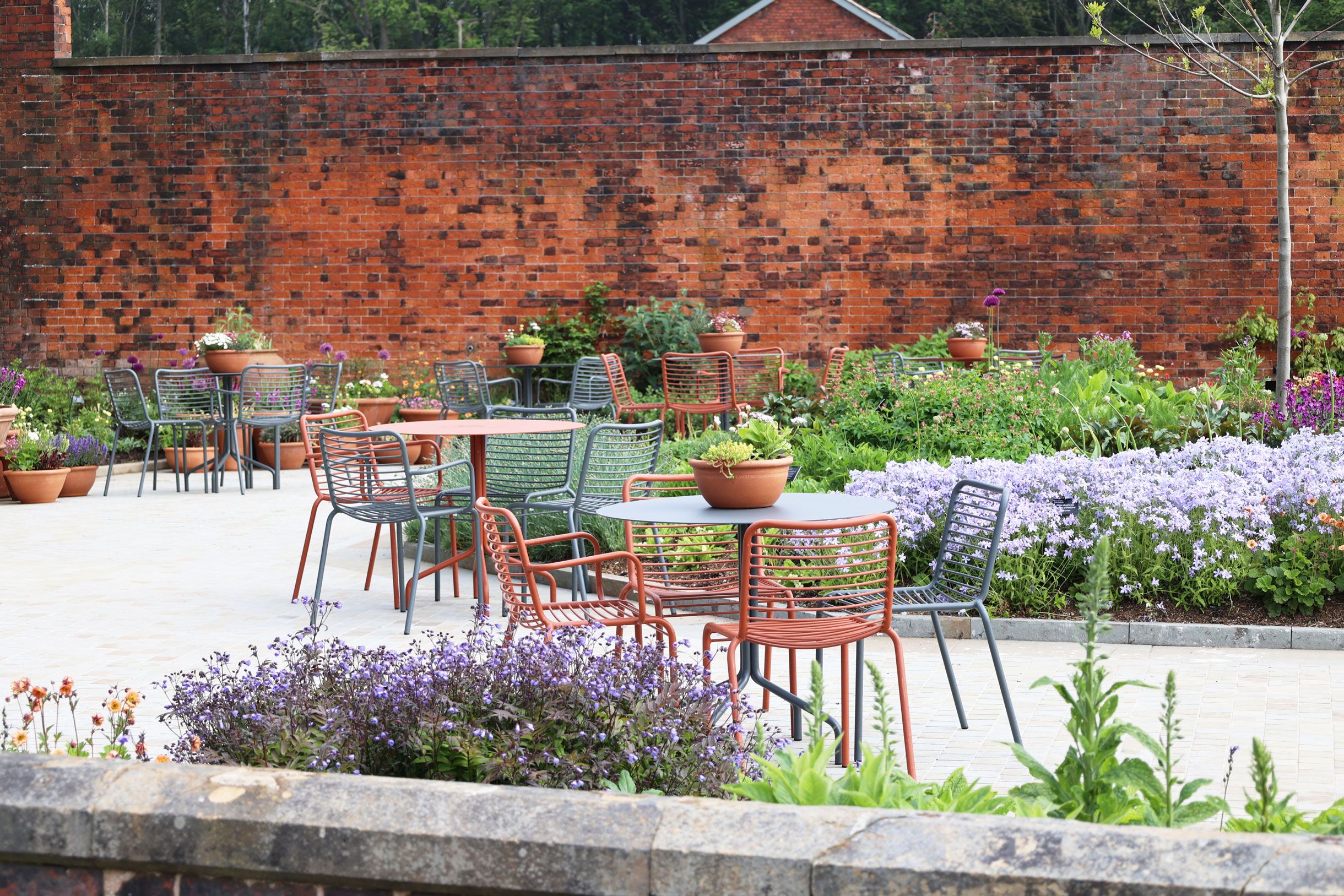 CONTOUR Outdoor Café Chair | Alpha Furniture